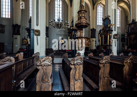St.-Nikolaus-Kirche innen Danzig Polen Stockfoto, Bild: 124420900 - Alamy