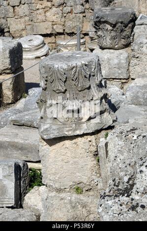 ARTE GRIEGO. GRECIA. RUINAS DE CORINTO. Vista de la FUENTE DE PIRENE ...