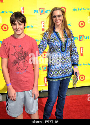 Lisa Kudrow und Sohn Julian Murray Stern statt "The Book of Mormon ...