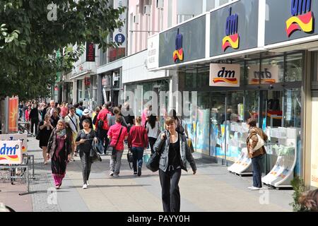 Dm Drogerie Markt Berlin Deutschland Stockfotografie - Alamy