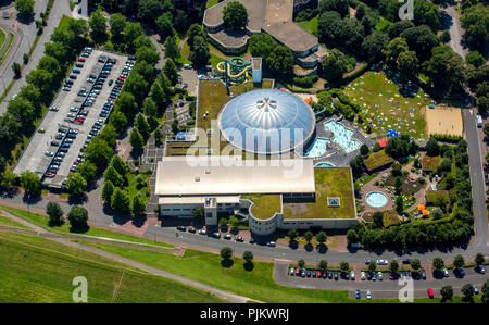 Atlantis Dorsten, Außenpool in Dorsten mit Liegewiese und Swimmingpool ...