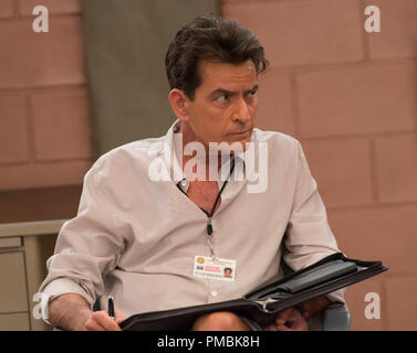 ANGER MANAGEMENT: Charlie verliert seine Jungfräulichkeit wieder. Im ...