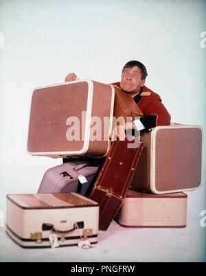 Original Film Titel: der PORTIER. Englischer Titel: der PORTIER ...