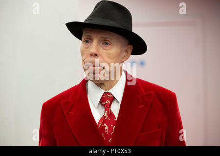 Dr. Gunther von Hagens bei der Preview von seiner "Körperwelten ...