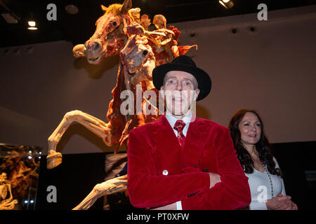 Dr. Gunther von Hagens mit 'Aufzucht von Pferd und Reiter' bei der ...