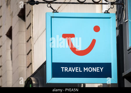 TUI Travel Agent shop Zeichen Logo. Fruher Thompson Holidays Stockfotografie Alamy