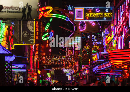 Nachtleben, Soi Cowboy Red Light District, Mädchen, draußen, bar, Asoke Road, Sukhumvit, Bangkok ...