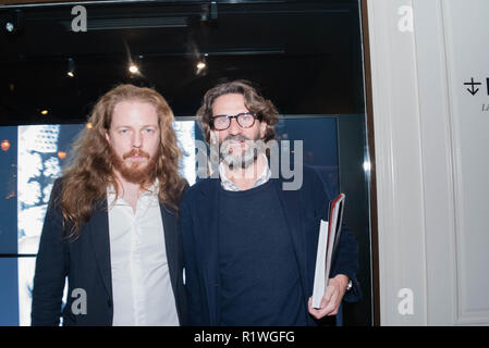 Frédéric Beigbeder und Sascha Linse kommt an der Ausstellung der ...