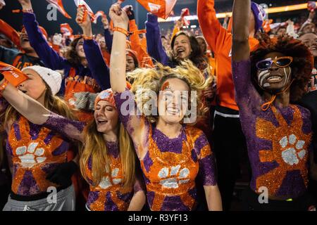 Clemson Tiger student Fans während der NCAA College Football Spiel ...