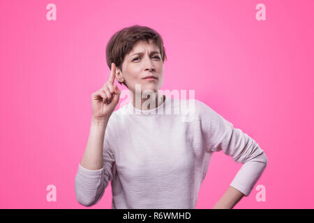 Alle erinnern. Lass mich nachdenken. Zweifel Konzept. Melancholisch ...