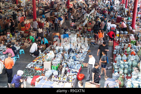 Panjiayuan-Markt in Peking. 16. Februar 2008 Stockfoto, Bild: 16113575 ...