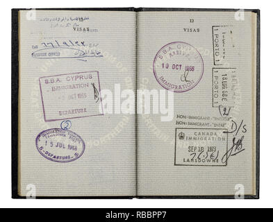 UK-Vereinigtes Königreich-Pass Innenseite Stockfoto, Bild: 4404477 - Alamy