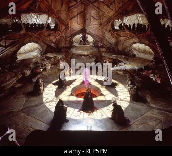 Der dunkle Kristall Jahr: 1982 USA Regie: Jim Henson, Frank Oz ...