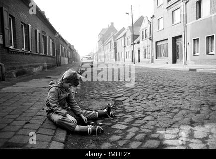 Ddr: eine Nachbarschaft in Bitterfeld, im Februar 1990 Stockfotografie ...