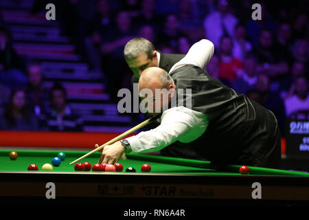 Cardiff, Großbritannien. 17 Feb, 2019. Neil Robertson von Australien ...