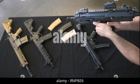 eine Polizei Heckler und Koch mp5 Sturmgewehr und ein Special-Forces ...