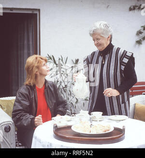 DIE SCHNELLE GERDI/TV-Serie-D 1989 - Michael Verhoeven/3. Oktoberfest ...