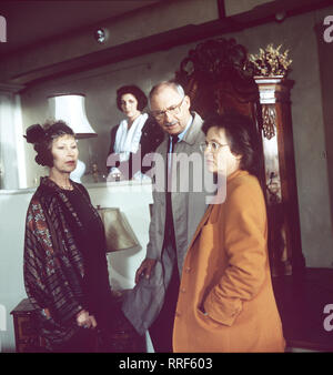 DER ALTE - Szene mit Cordula Trantow (Magda Wert) und ROLF SCHIMPF (Leo ...