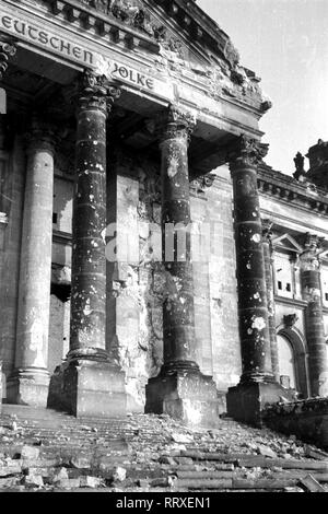 Deutschland - Die Zerbombten "Reichstag" (1871-1945) in Berlin, 05/1946 ...
