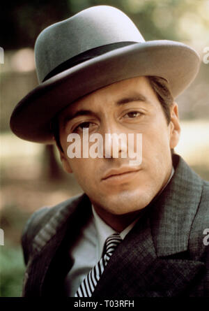 AL PACINO (MIchael Corleone), MARLON BRANDO (Mafia Boss Don Vito ...