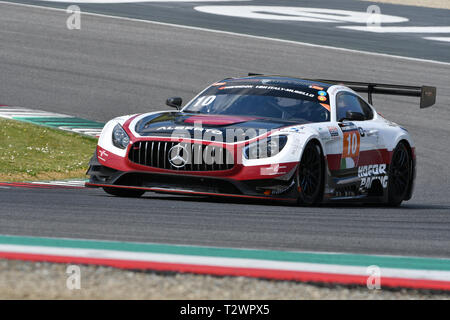 Italien - 29. März, 2019: Mercedes AMG GT3 von Hofor-Racing Schweiz ...