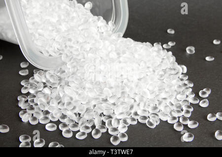 HDPE. Transparente PE-Granulat. Kunststoffgranulat. Kunststoff Rohstoff ...