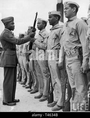 Marine Corps Sergeant Major Edgar R. Huff, mit 26 Jahren Erfahrung in ...