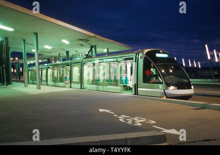 Straßburg, moderne Straßenbahn, Endstation Hoenheim Gare, Illustr. von ...