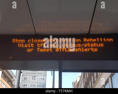 Marble Arch Bus Stop-Schild London Stockfotografie - Alamy