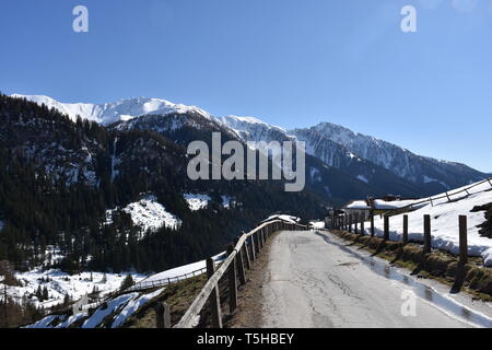 Navis, Dorf Tirol, navistal Naviser Tal, Innsbruck Land, Österreich ...