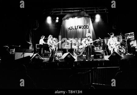 HILVERSUM, Niederlande: Lowell George und Kenny Gradney von Little Feat ...