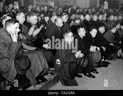 Joseph Goebbels hält eine Rede Stockfotografie - Alamy