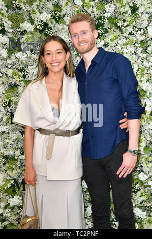 Andre Schürrle und seine Frau Anna Sharypova Teilnahme an der Max Mara ...