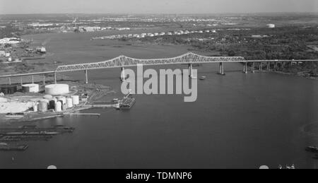 Perspektive Outerbridge Crossing Bridge - Outerbridge Crossing Bridge ...