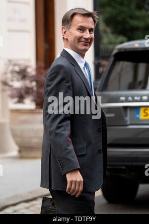Jeremy Hunt kommt in seinem Haus in London an, nachdem er nach dem ...