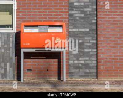 PostNL Postfach. PostNL ist eine niederländische Post, Paket- und e ...