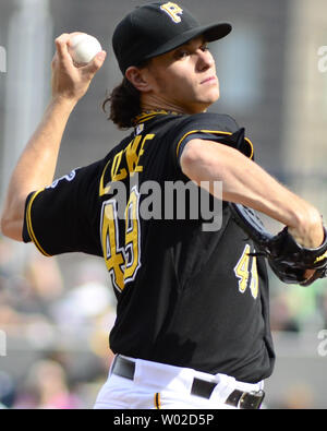 Pittsburgh Pirates Jeff Locke (49) during a game against the St. Louis ...