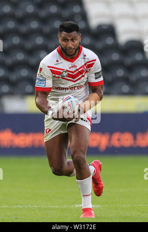 ST HELENS, ENGLAND – 17. JULI: Cheerleader und junge Kinder aus lokalen ...