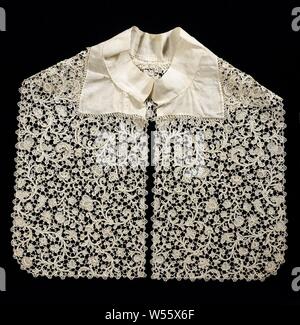 Flacher Kragen mit einfarbigem Leinen Jabot und Nadelspitze, ca. 1690 ...