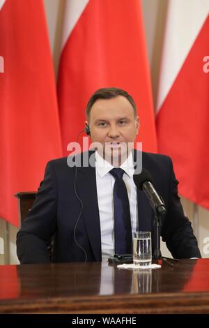 Der polnische Präsident Andrzej Duda besucht das Pilecki Institut in Berlin, um über die ...