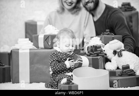 Elternschaft mit Liebe ausgezeichnet. Familienliebe Konzept. Alles was ...