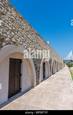 Der Rio Schloss liegt an der nördlichen Spitze des Rio Halbinsel in ...