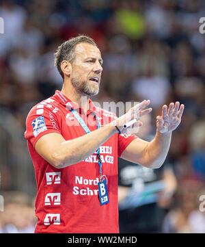 coach Maik MACHULLA (FL) Handball 1st Bundesliga, 16th matchday ...