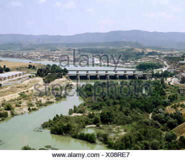 Flix Stausee, Fluss Ebro, Provinz Tarragona, Spanien Stockfoto, Bild ...