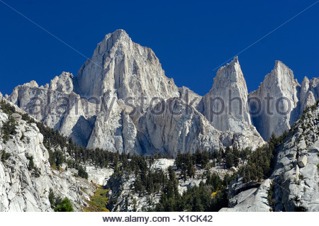 Mount Whitney (4350 m), höchster Berg Kaliforniens, Sierra Nevada ...