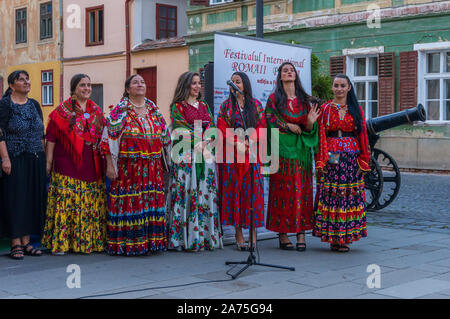 La Vie de bohème Gypsy à Sibiu Internațional Poèmes Roma Festival ...