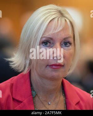 02 novembre 2019, Hessen, Brest : Kristina Sinemus de Hesse, Ministre ...