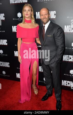 Jason Statham et sa petite amie Faire Guillaume Gallienne leur chemin ...