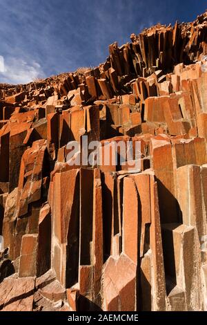 Articulations columnaires basaltiques 'Organ Pipes', Twyfelfontein ou ...