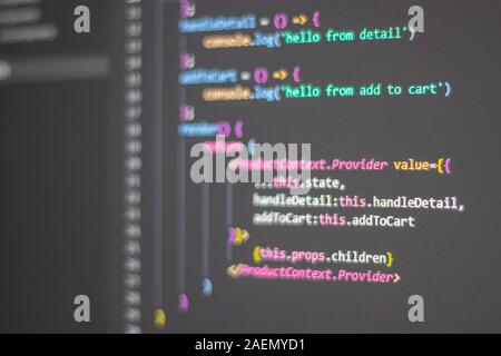 Le langage de programmation Javascript, fond écran noir code réagir Photo Stock - Alamy